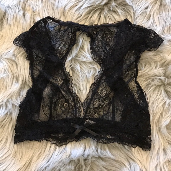 Intimates & Sleepwear | Brand New Beautiful Black Lace Keyhole Bralette ...